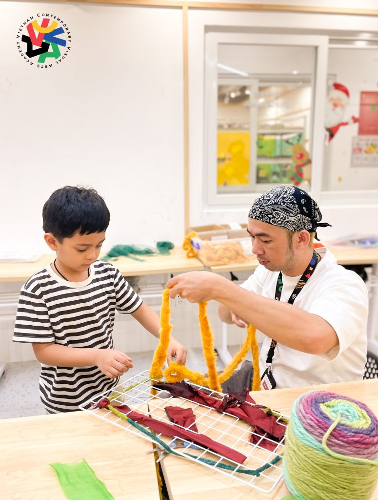 EXPLORING A PRACTICAL WEAVING CLASS - VCVAA